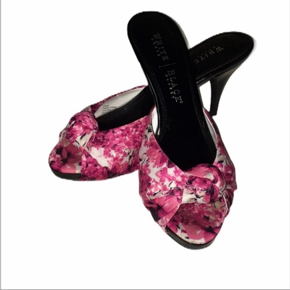 White House Black Market | Shoes | Whbm Heal Floral Shoe | Poshmark
